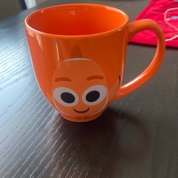 Disney | Kitchen | Coffee Cup Mug Finding Nemo Clown Fish Disney Pixar ...